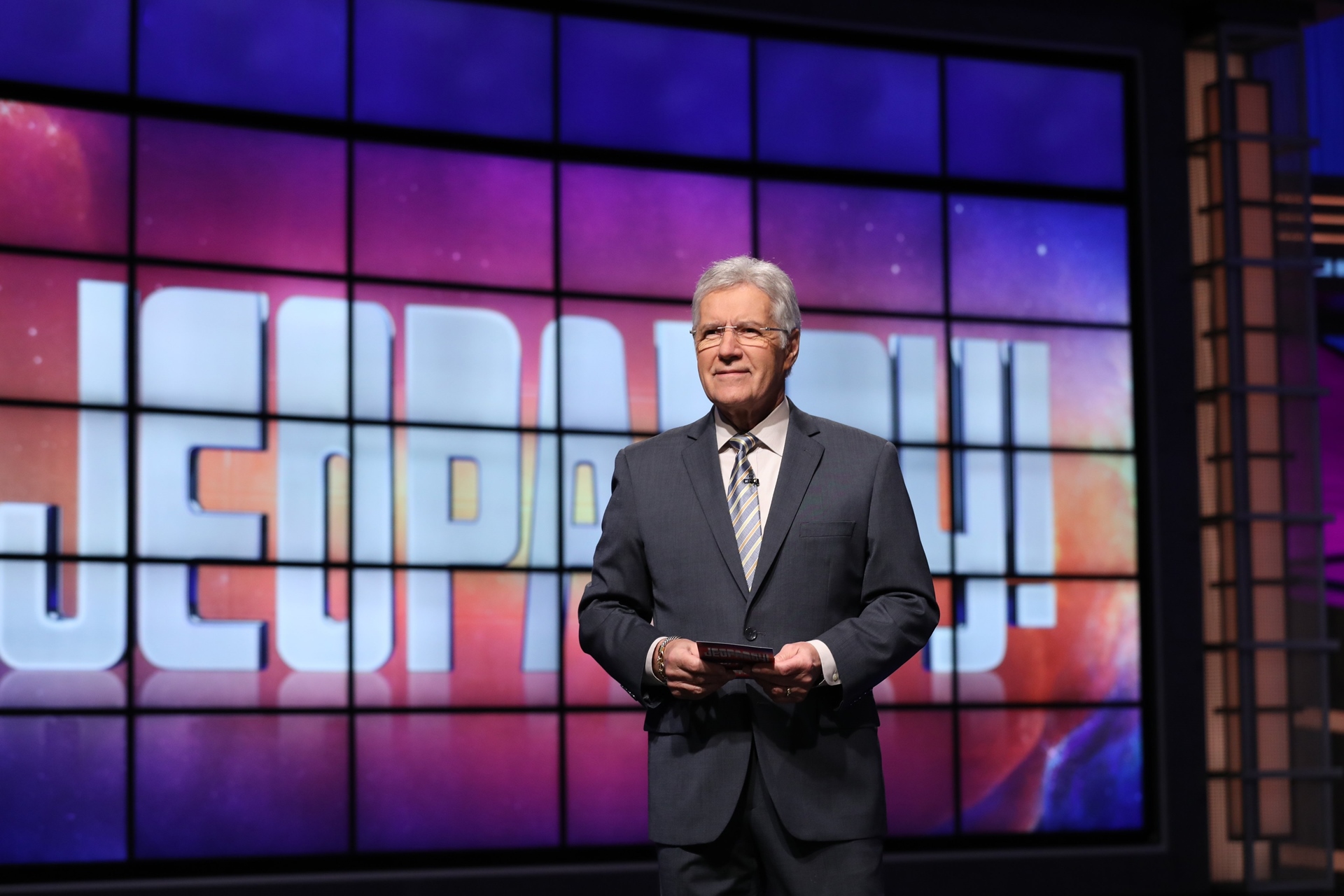 'Jeopardy!' host Alex Trebek passes away at 80 • PhilSTAR Life