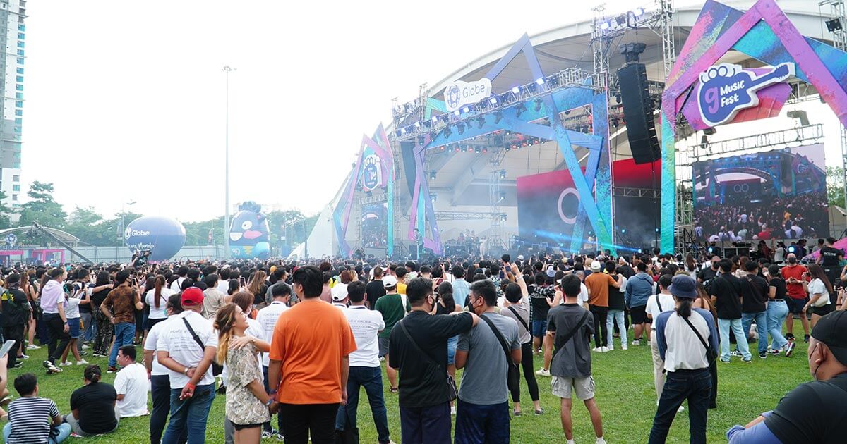 Less queues, more sales: How Globe Business ChatGenie brought its magic ...
