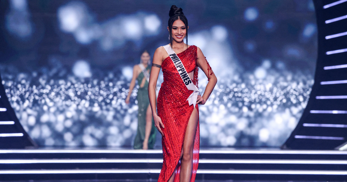 LOOK: Beatrice Luigi Gomez looks subtly sexy in a Francis Libiran ...
