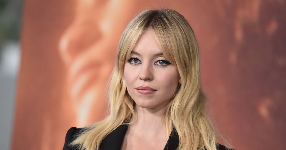 Sydney Sweeney calls out social media users tagging her family in ...