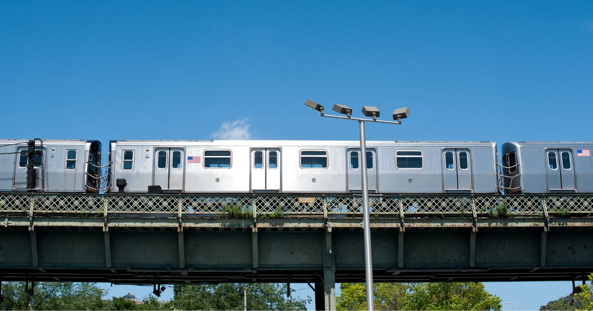 NYC commuter dead after getting stuck in train’s closing doors upon ...