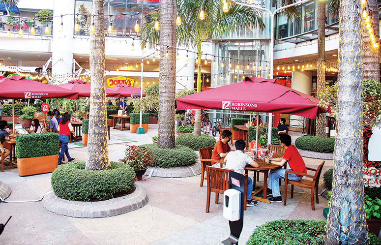 MOMents are best shared—al fresco—at Robinsons Malls • PhilSTAR Life