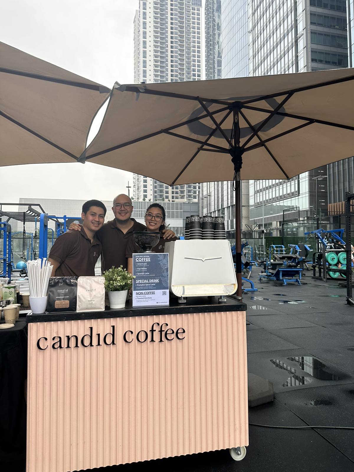 TRENDING: This coffee chain serves cups and laughs with its witty drink ...