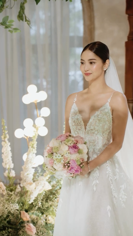 LOOK: The striking and romantic details of Carlo Aquino and Charlie ...